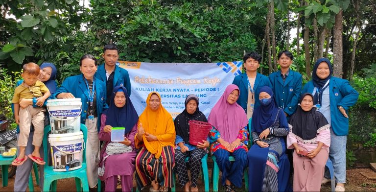 Manfaatkan Limbah Nabati Dapur, Mahasiswa KKN Unila Buat Pupuk Organik ... Manfaatkan Limbah Nabati Dapur, Mahasiswa KKN Unila Buat Pupuk Organik ...